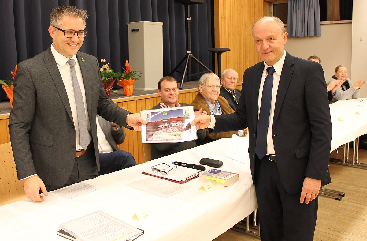 Gerald Egger ist neuer Bürgermeister: OÖVP Seewalchen am Attersee